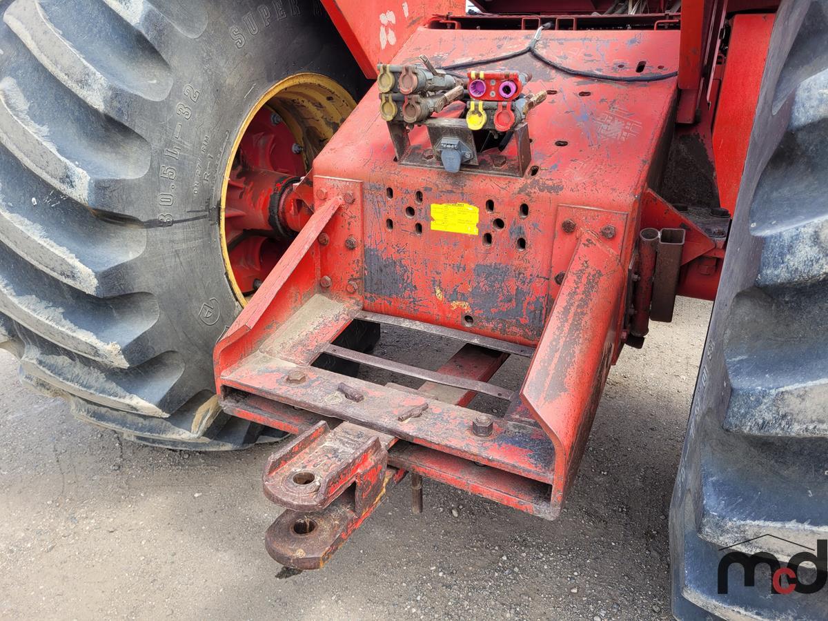 1983 Versatile 875 4WD Tractor